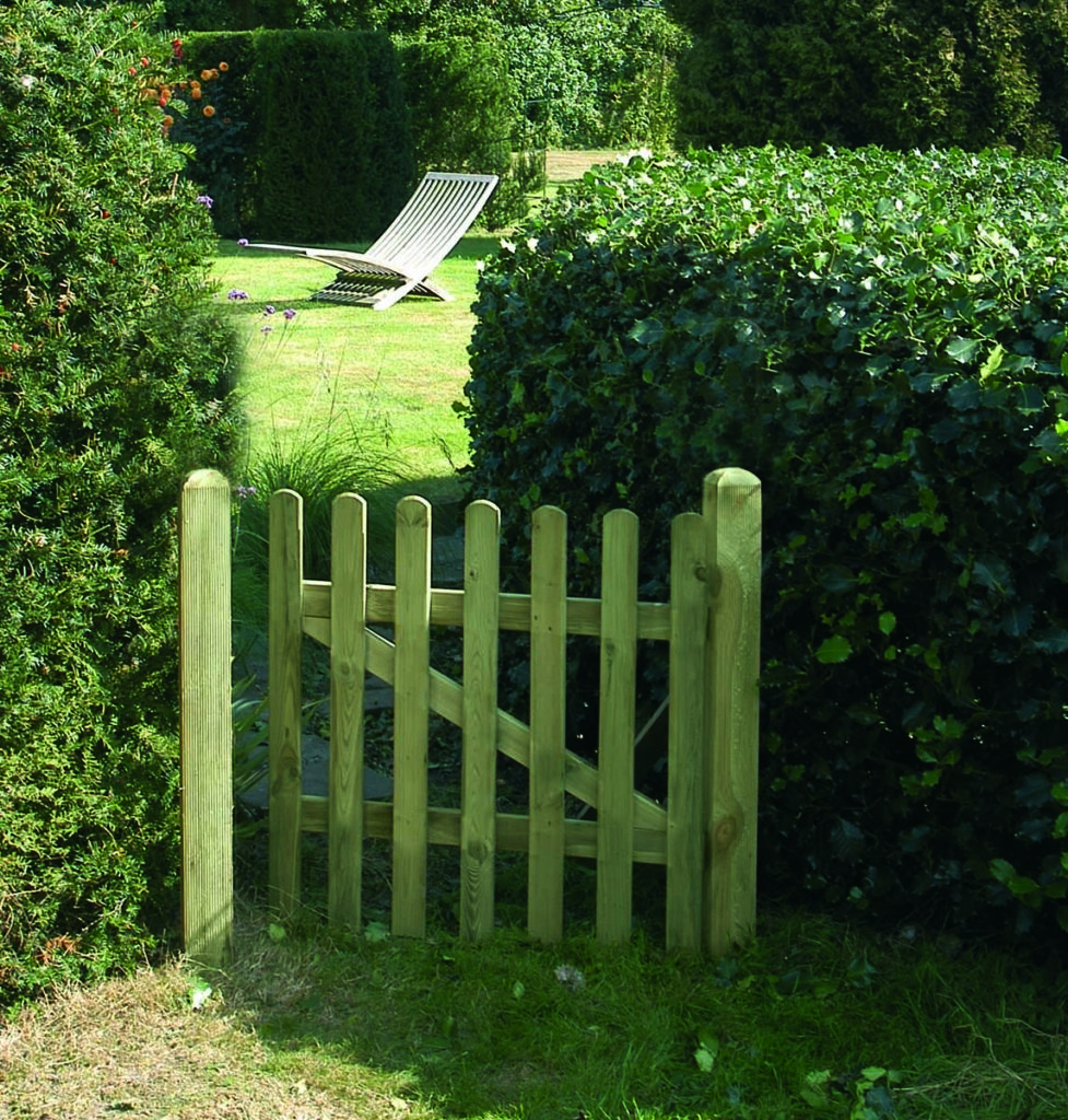 KDM Round Top Picket Gate 900mm High x 900mm Wide - Daws Heath Timber Ltd